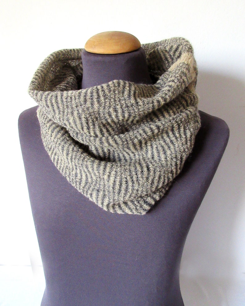 Unisex Loop gestrickt, grafisches Muster, Snood Cowl Unikat Schal, Winter Wollloop Merino Mohair ...