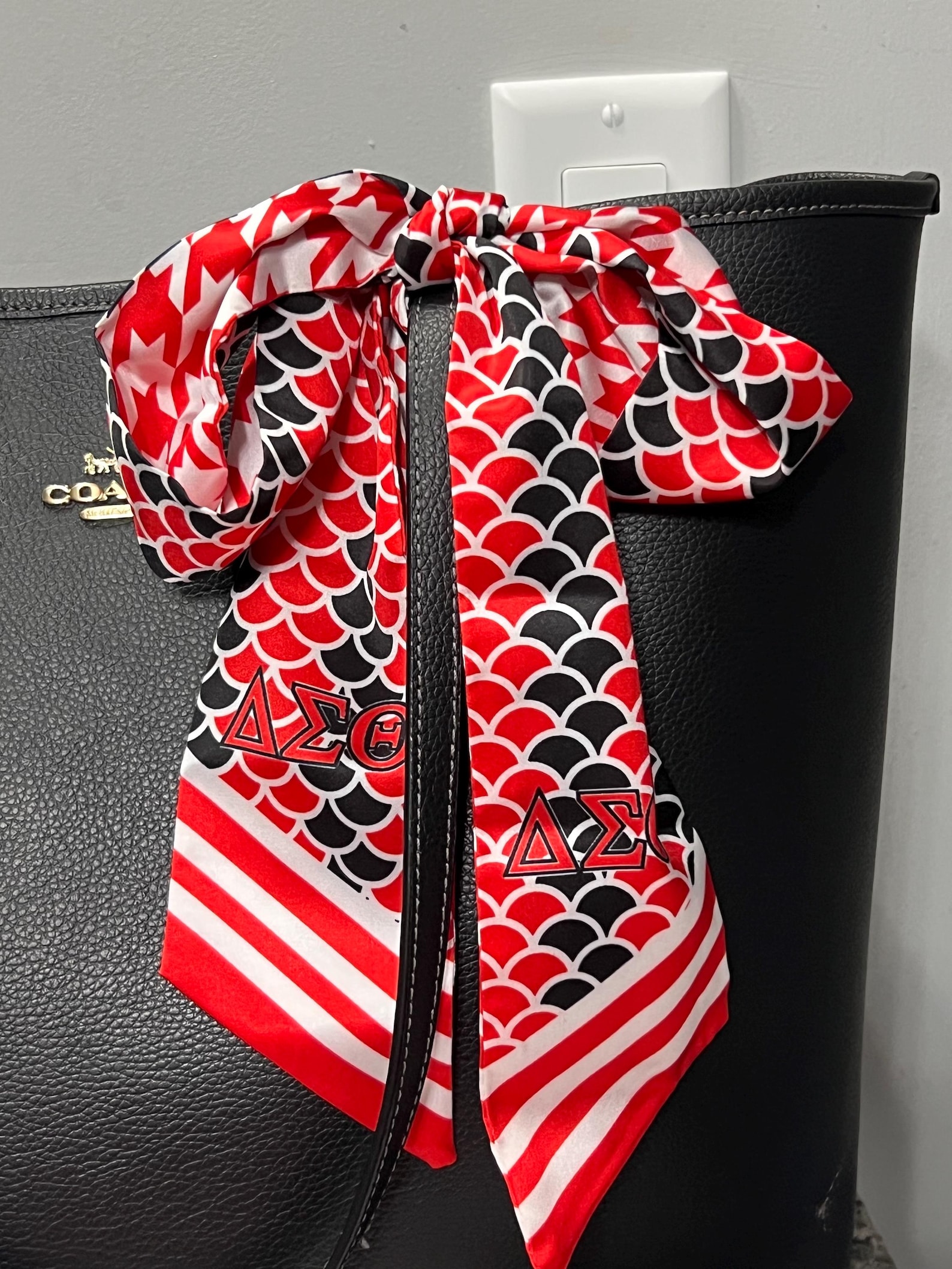 Delta Sigma Theta Purse Scarf - Etsy