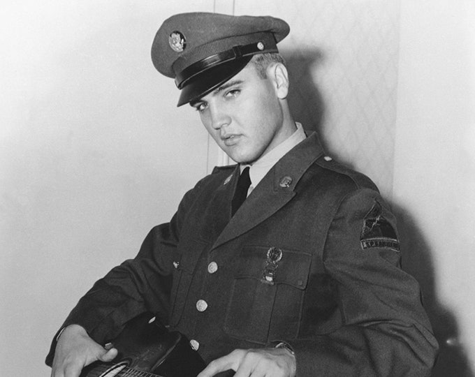 Mouse Pad Elvis in His Army Uniform Strummin a Guitar Picture on Mouse ...