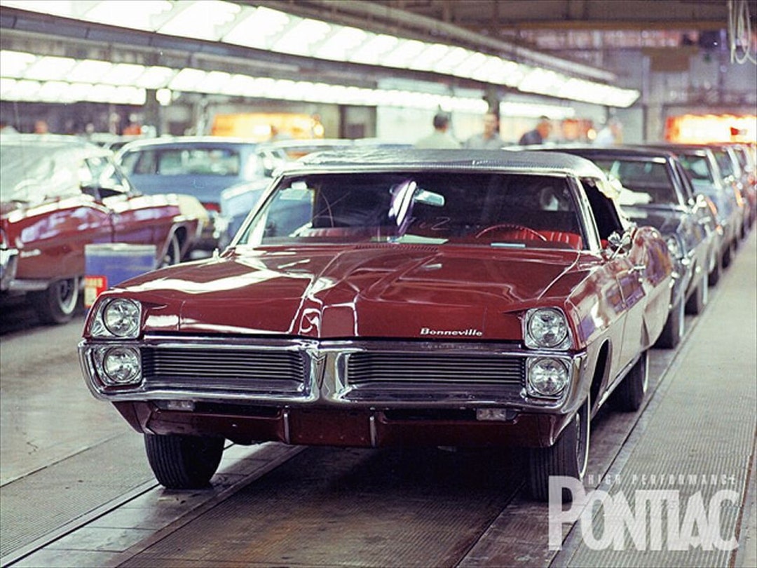 Car 1967 Pontiac General Motors Plant Production Line Classic Pic on ...
