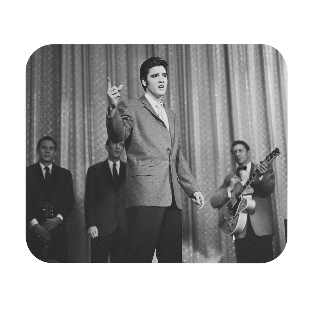 Elvis in Concert His Younger Years Mouse Pad, Vintage Music Decor ...