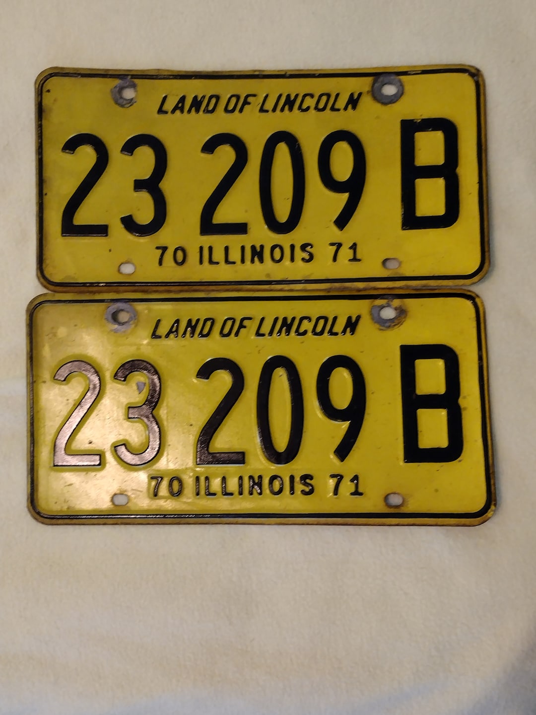 1970-71 Vintage License Plates B Class Pickup Truck Illinois Plates 2 ...