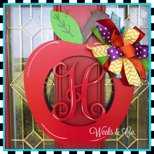 Apple Door Hanger Back to School Teacher Sign - Etsy