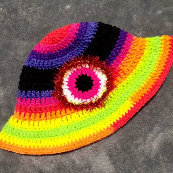 Trippy Hat - Etsy