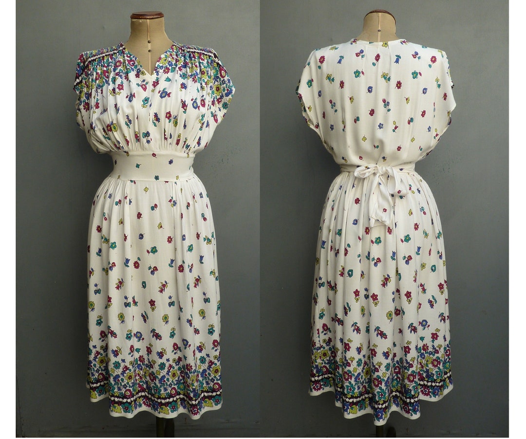 Original Vintage 1940s Dress Rayon Bold Novelty Floral Border Print ...