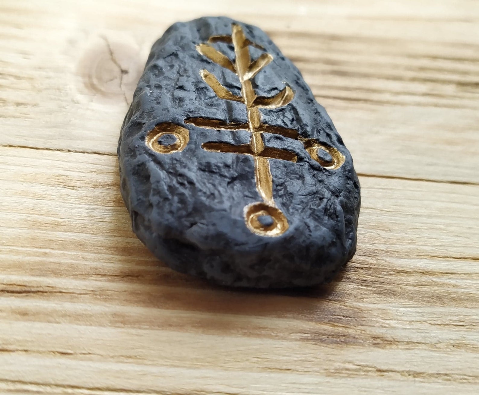 LUCK Will FOLLOW ME Viking Rune Symbol Stone, Plant Pot Garden or ...