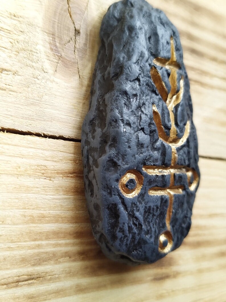 LUCK Will FOLLOW ME Viking Rune Symbol Stone Plant Pot Garden - Etsy