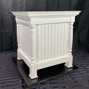 Colonial Style Planter. Custom Planter Boxes, Metal Planter Box ...