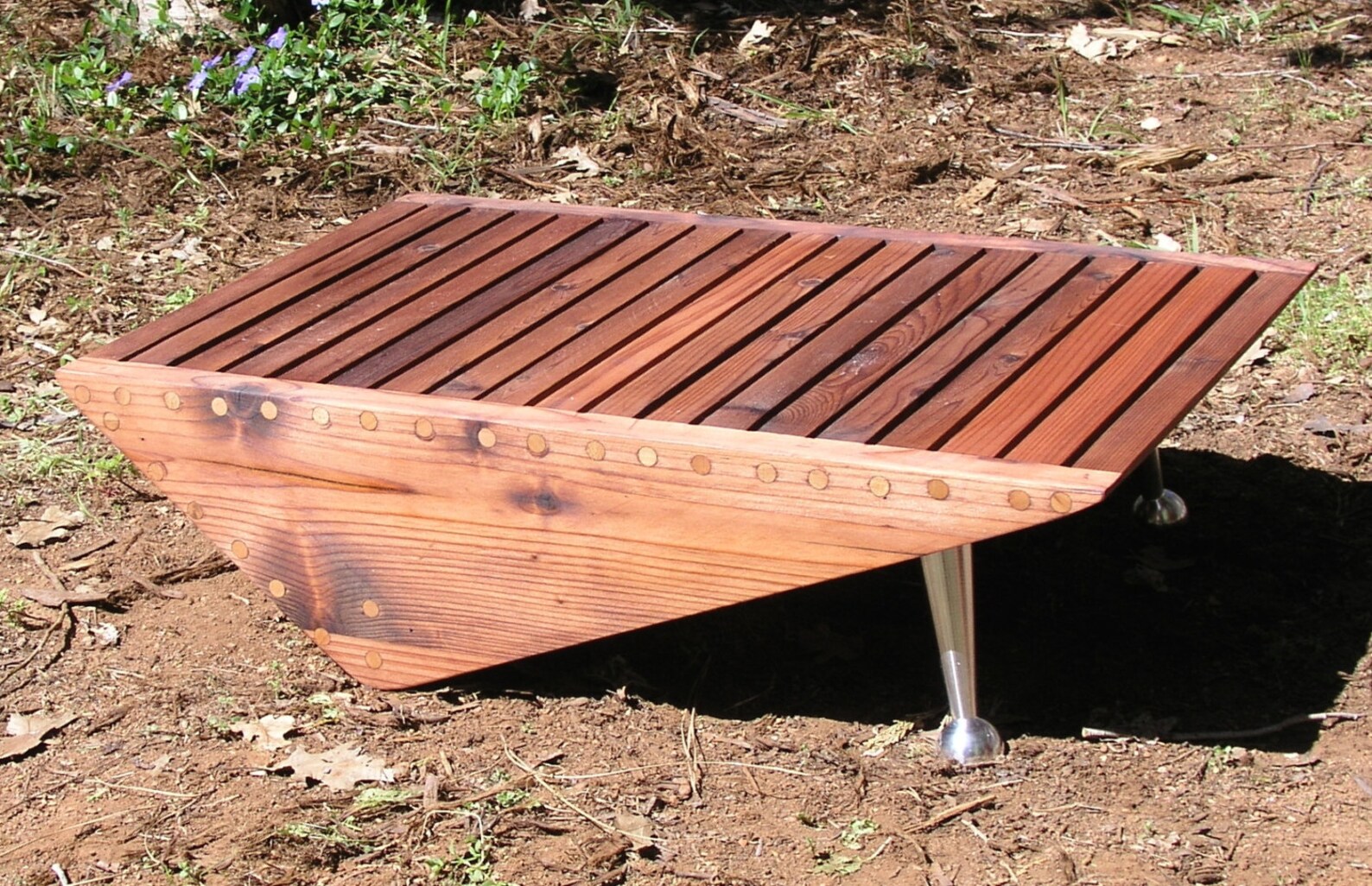 Side Table for Modern Chaise Lounge Chair. Redwood Patio Furniture ...