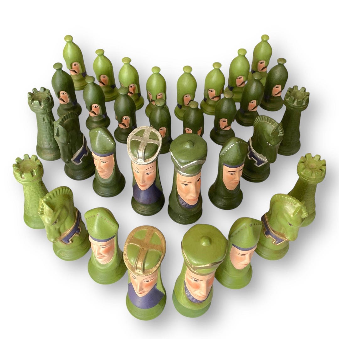 Vintage Hand Painted Duncan Mold Chess 32 Pc Set Shades of Green ...
