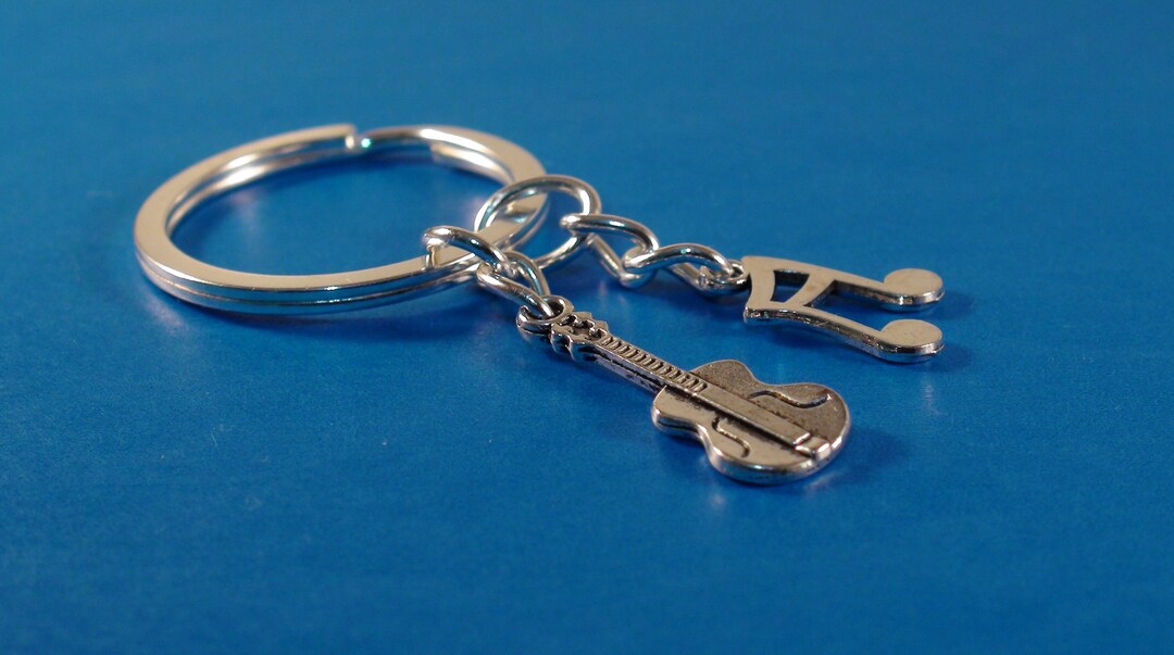 Guitar Key Ring, Iron Keyring, Antique Silver Guitar Key Chain, Musical ...