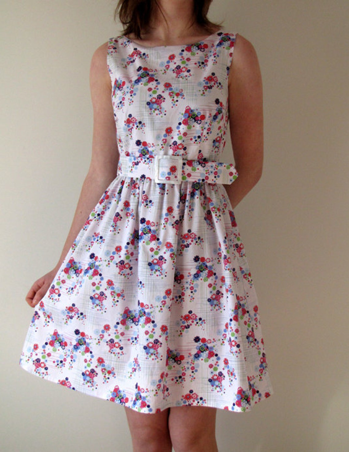1950s Vintage-style Bright Floral Sundress - Etsy