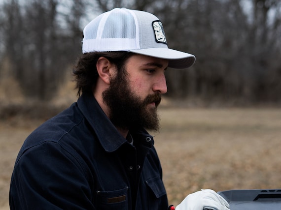 Mesh hat mens store