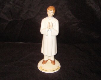 Boy Praying Statue - Etsy