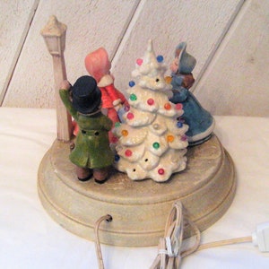 Ceramic Music Box of Christmas Carolers, Lighted Christmas Tree, Jingle ...