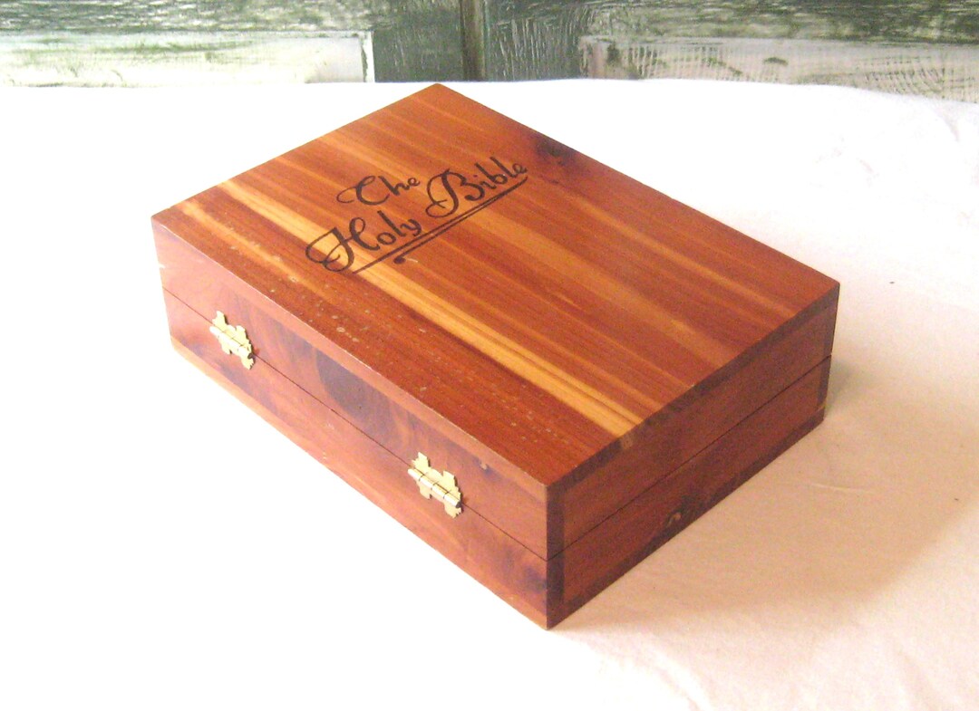 Vintage Cedar Wood Bible Box With White Memorial Bible, Never Used NOS ...