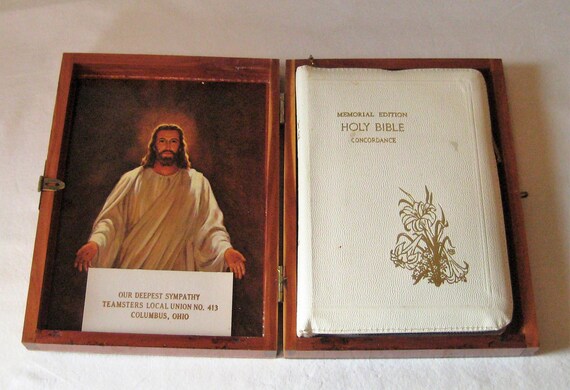 Vintage Cedar Holy Bible Box With White Bible 1970s Memorial | Etsy