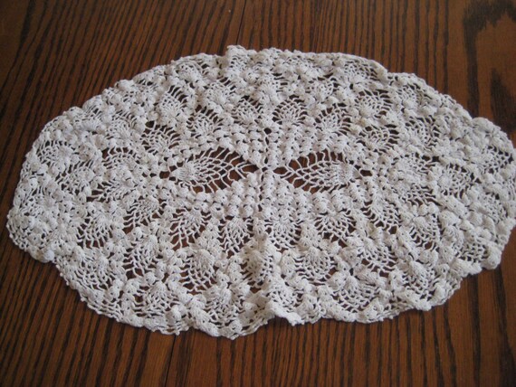 Oblong White Crochet Doily Vintage Oval Doily Vintage Hand - Etsy