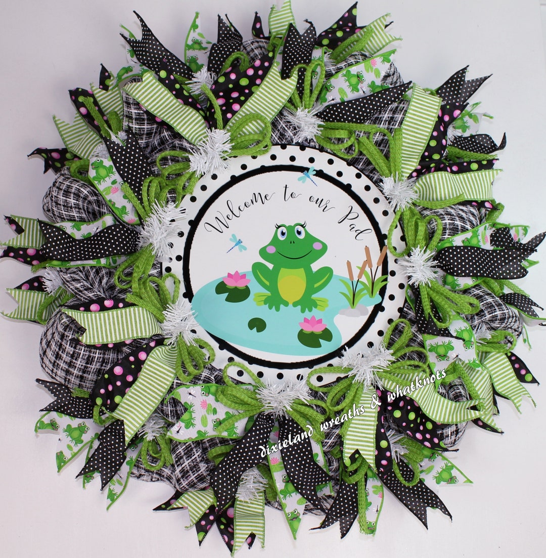 Frog Welcome Wreath, Black & White Mesh, Spring Door Decor - Etsy