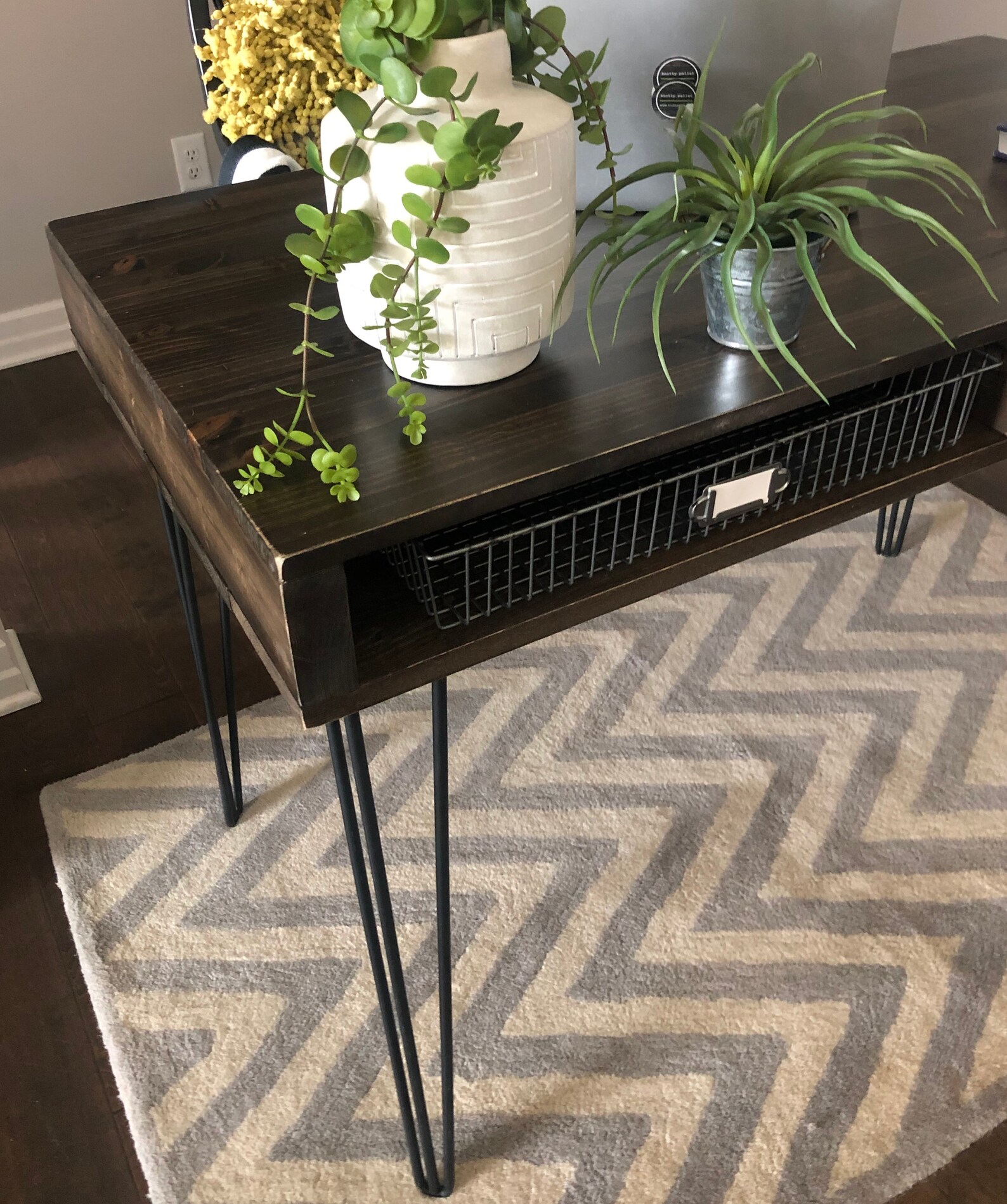 Dottie Office Desk//industrial Pallet Style Desk//mid Century Modern ...