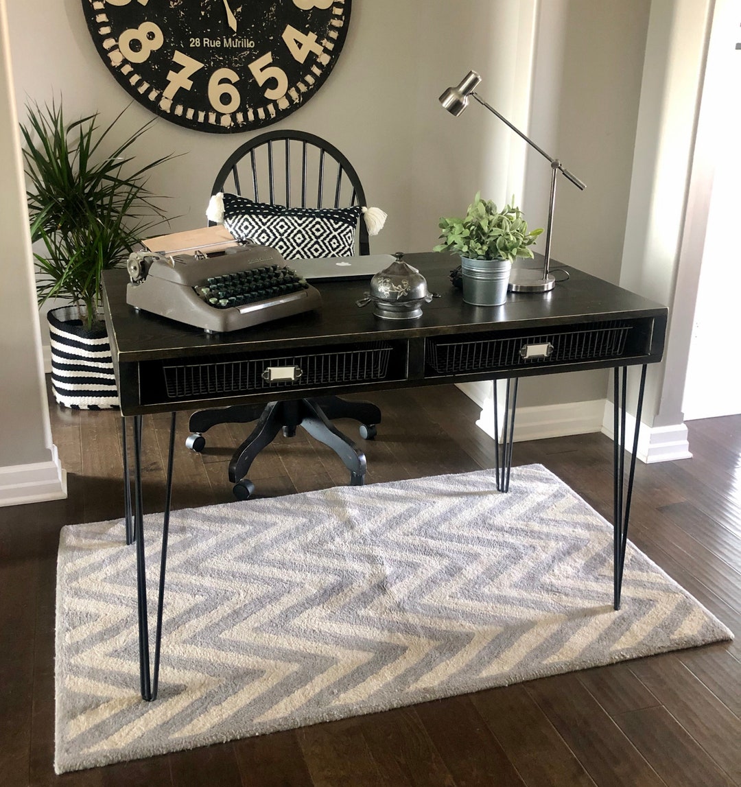 Dottie Office Desk//industrial Pallet Style Desk//mid Century Modern ...