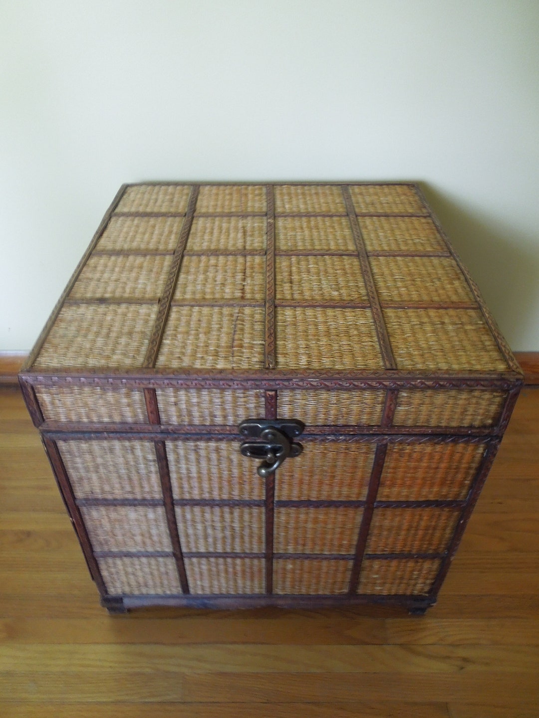Vintage Rattan Trunk Chest Chinoiserie, Storage Chest Natural Color ...