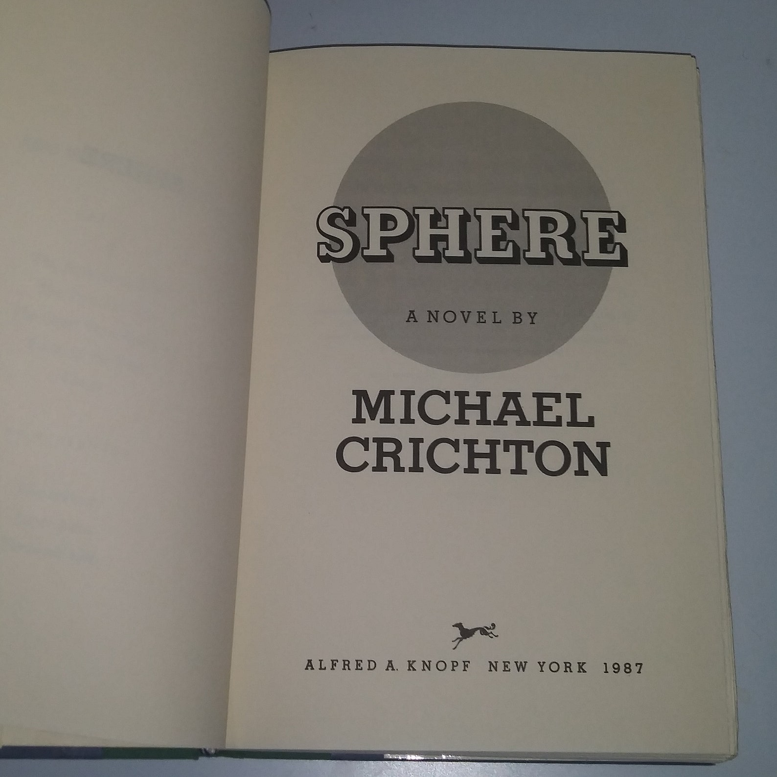 Sphere Michael Crichton Book Sci-fi Psychological Thriller - Etsy