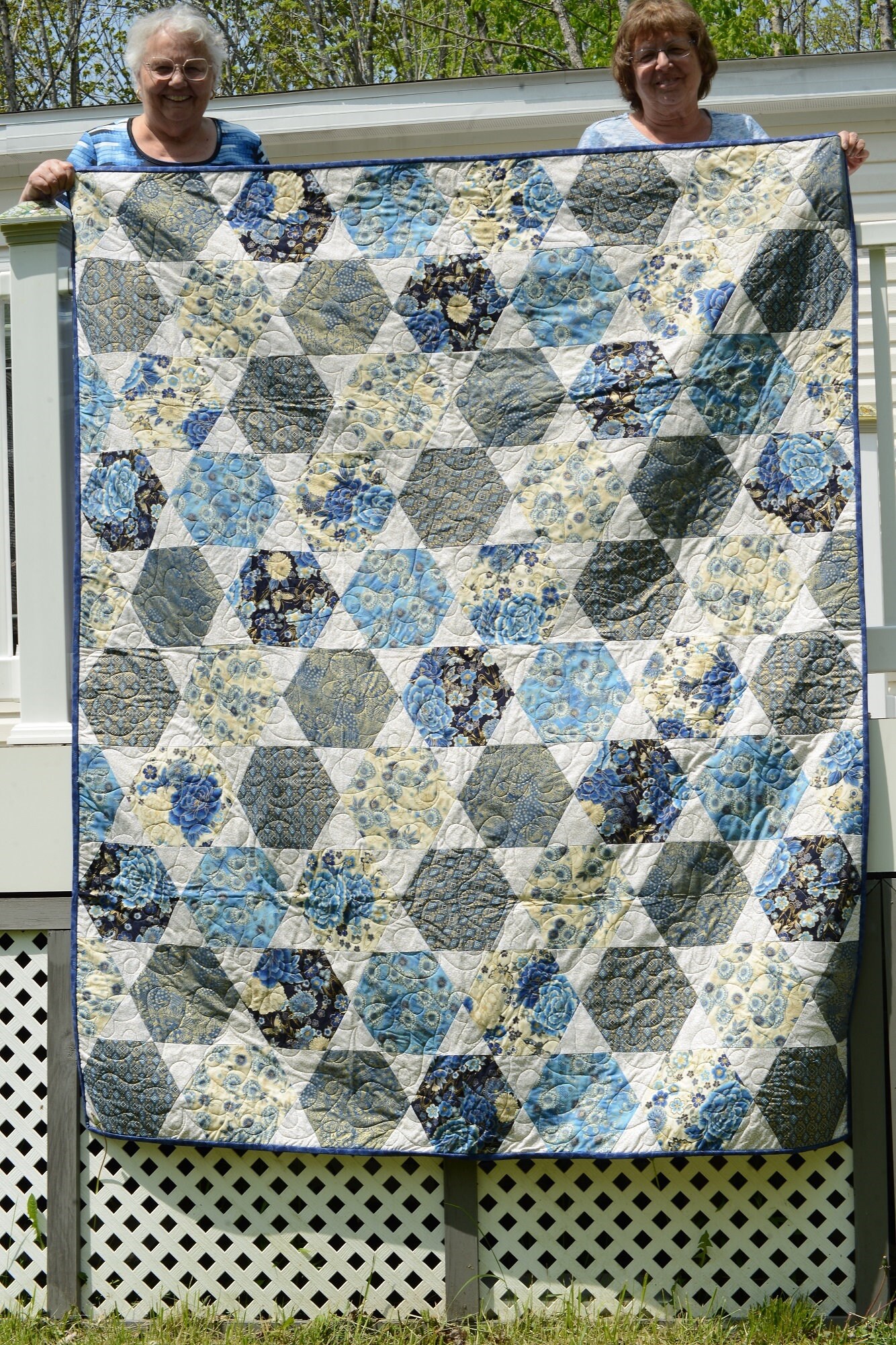 Floating Star Hexagon Quilt - Etsy