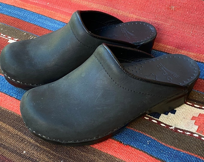 VTG Dansko Sonja Black Oiled Open Back Clogs Sz. 37 EU Leather Womens 6 ...