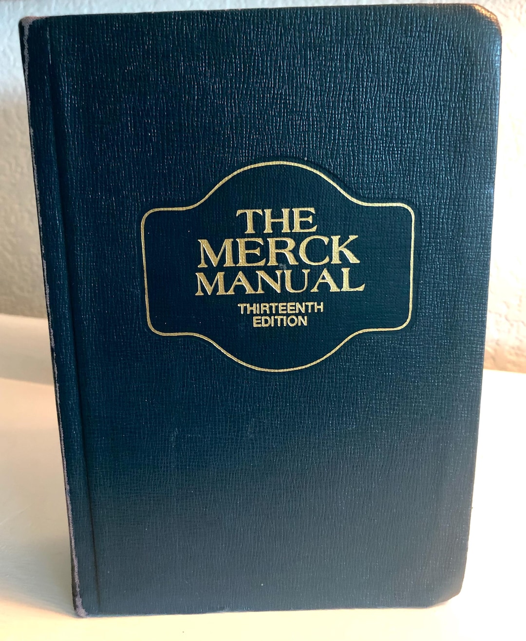 Vintage 1977 Merck Manual 13th Edition W Thumbprint Index Doctor Nurse ...