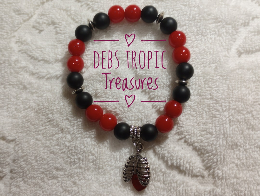 Beaded Elastic Stretch Bracelet Gothic Crypt Cobwebs Ribs With Heart ...