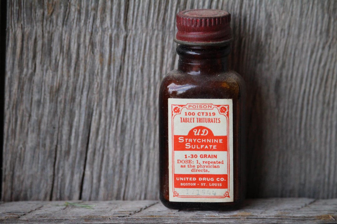 Poison Medicine Bottle Strychnine Sulphate Empty Antique Medical ...