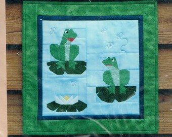 Frog quilt pattern | Etsy