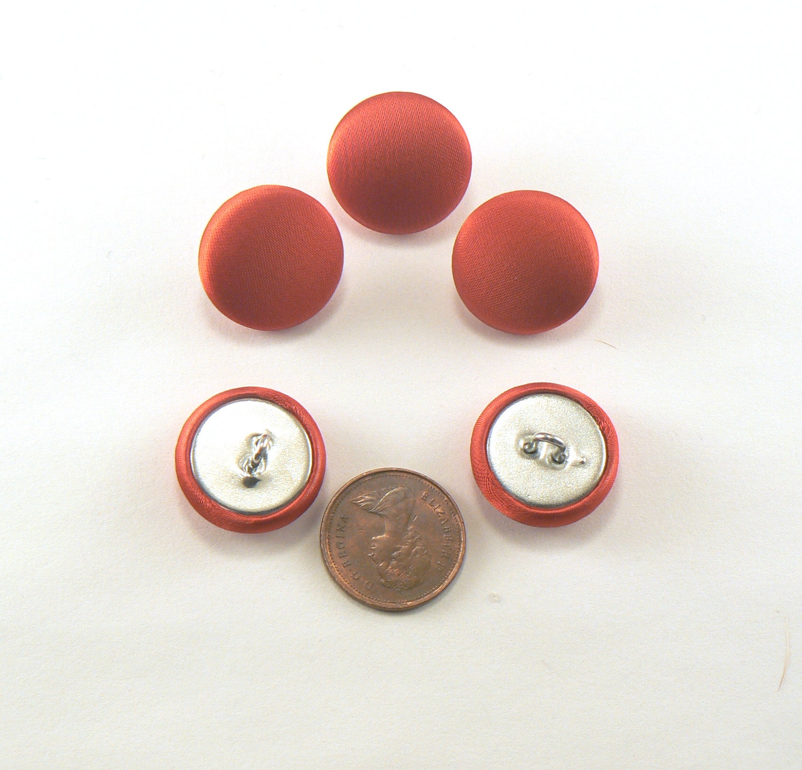 3/4 Red Satin Fabric Covered Shank Buttons - Etsy