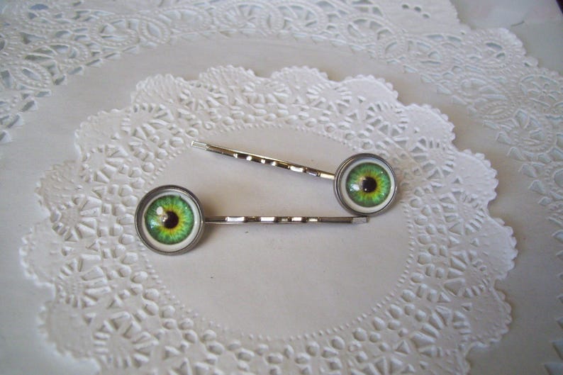 Eyeball Hair Pin - Repurposed Jewelry - Creepy Hair Pin - Unique Hair ...