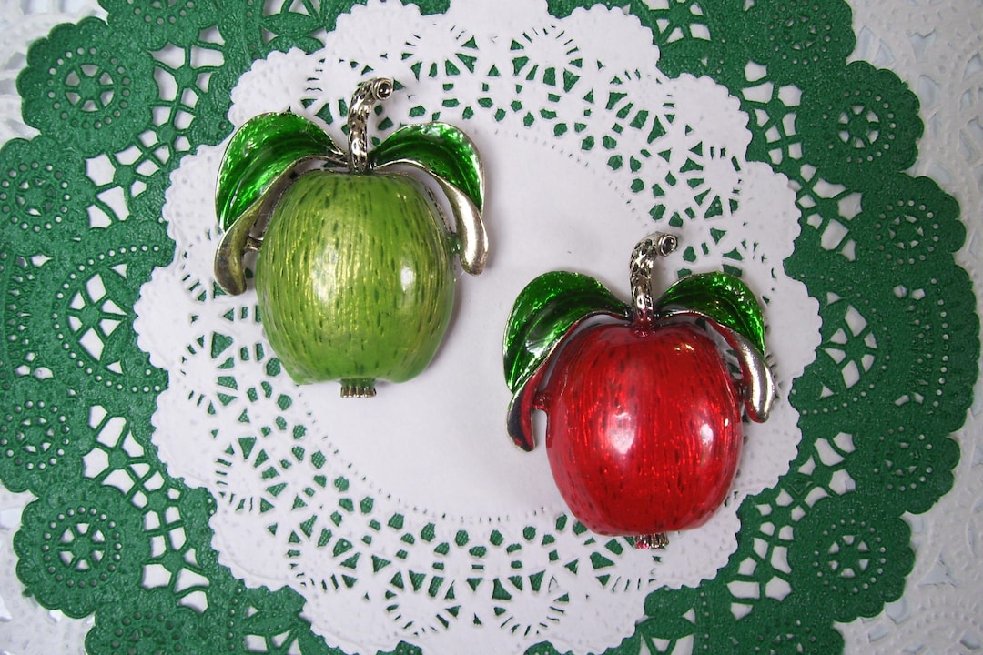 Apple Magnet - Red Apple Magnet - Green Apple Magnet - Repurposed ...