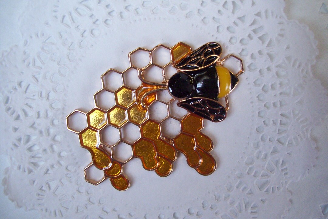 Bee Magnet - Honeycomb Magnet - Bee Decor - Repurposed Jewelry - Friend ...