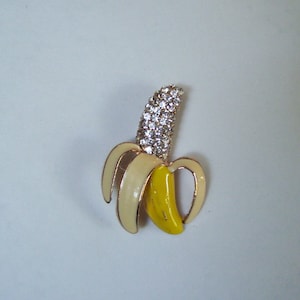 Banana Magnet - Fruit Decor - Repurposed Jewelry - Jeweled Magnet ...
