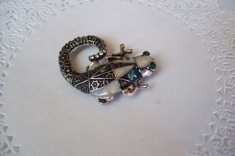 Lizard Magnet Repurposed Jewelry Gecko Magnet Desert - Etsy
