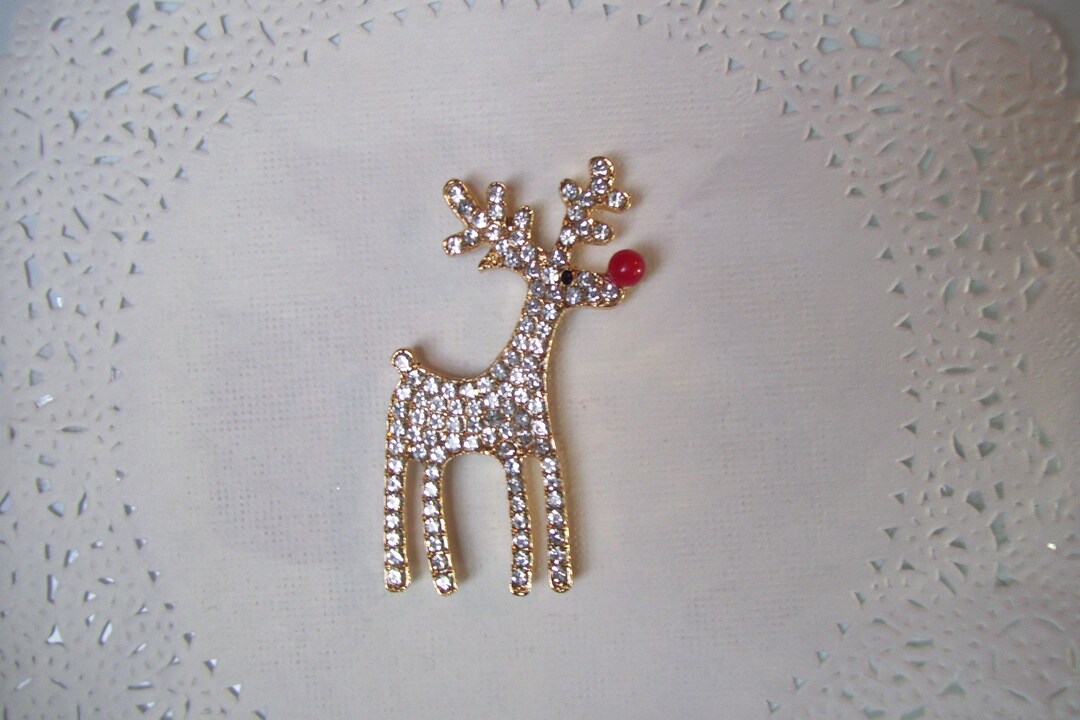 Christmas Magnet Rudolph Magnet Reindeer Magnet Repurposed Jewelry ...