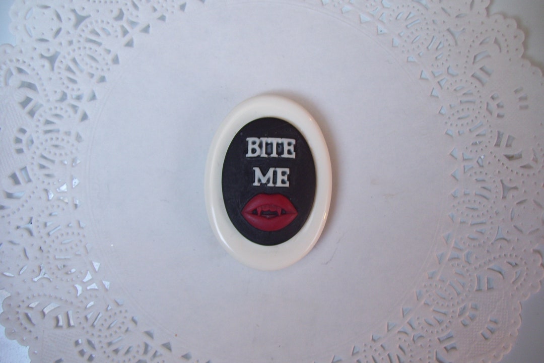 Bite Me Magnet Vampire Magnet Repurposed Jewelry - Etsy
