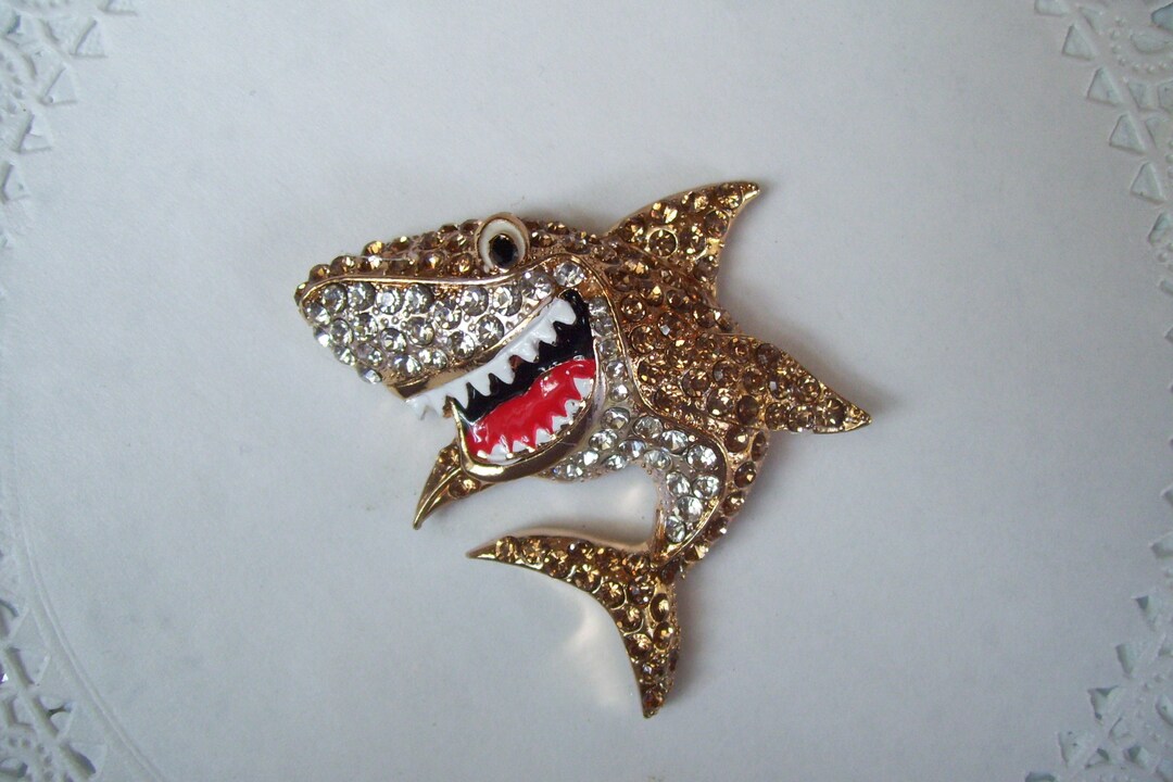 Shark Magnet - Anthropomorphic Shark Magnet - Repurposed Jewelry ...