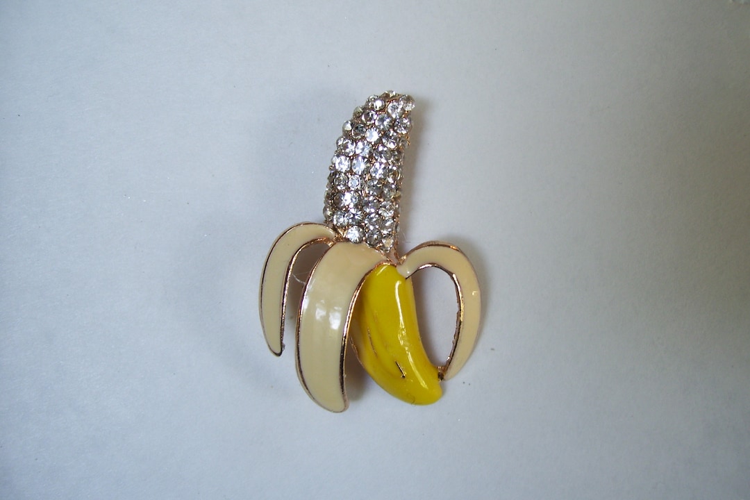 Banana Magnet - Fruit Decor - Repurposed Jewelry - Jeweled Magnet ...