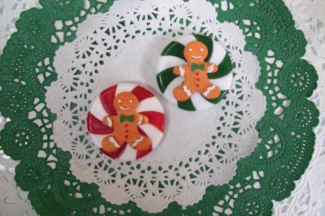 Gingerbread Man Magnet - Christmas Magnet - Repurposed Jewelry ...