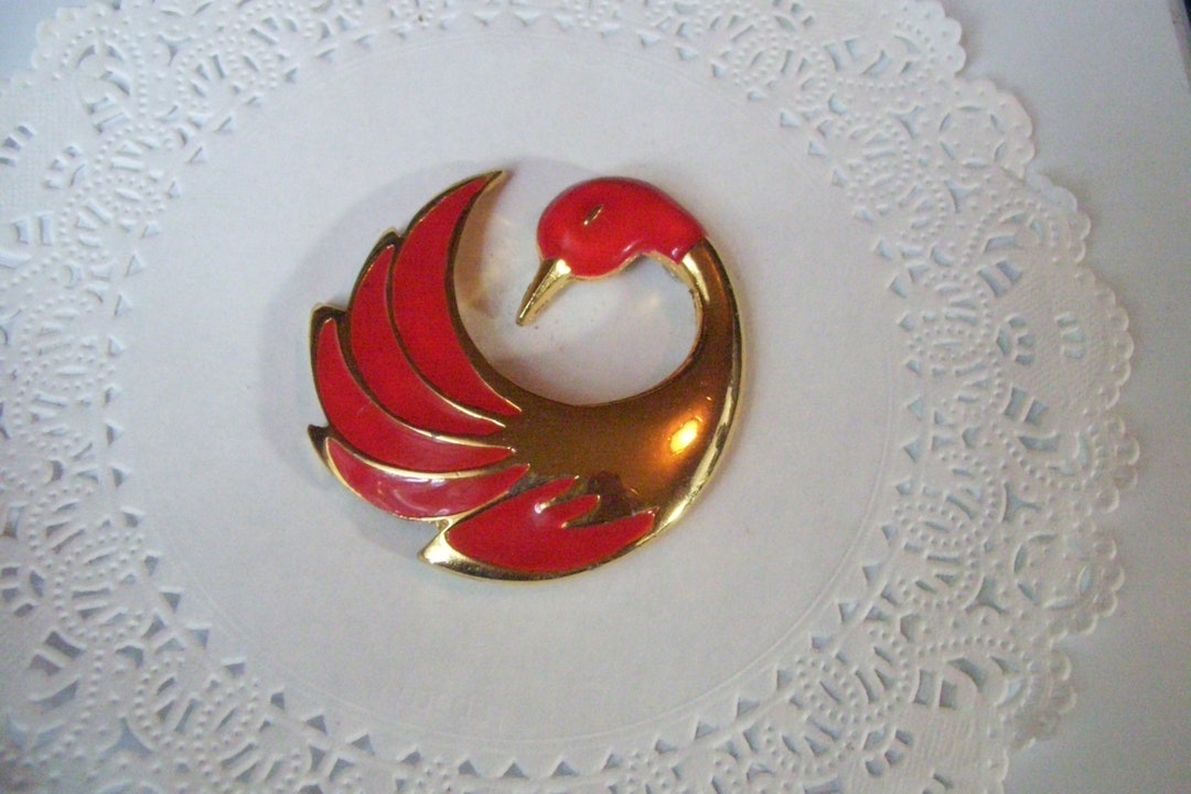 Swan Magnet Repurposed Jewelry Jeweled Magnet Bid Magnet Office Decor ...