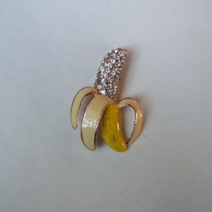 Banana Magnet - Fruit Decor - Repurposed Jewelry - Jeweled Magnet ...