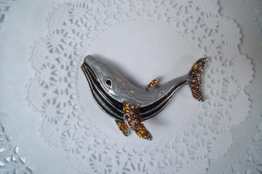 Whale Magnet Repurposed Jewelry Jeweled Magnet Whale Decor Beach Magnet ...