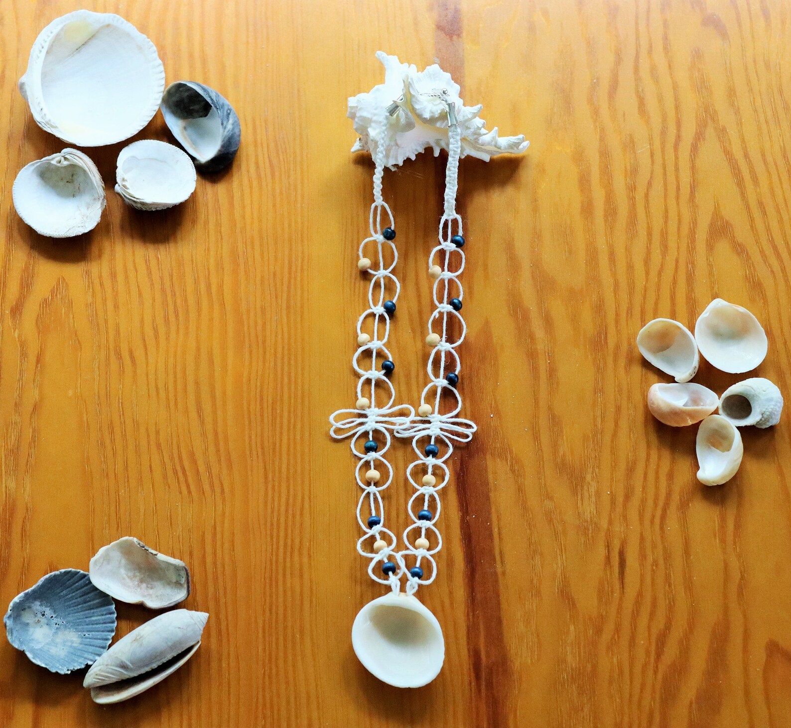 Seashell and Bead Necklace Macrame Beige and Blue and White - Etsy