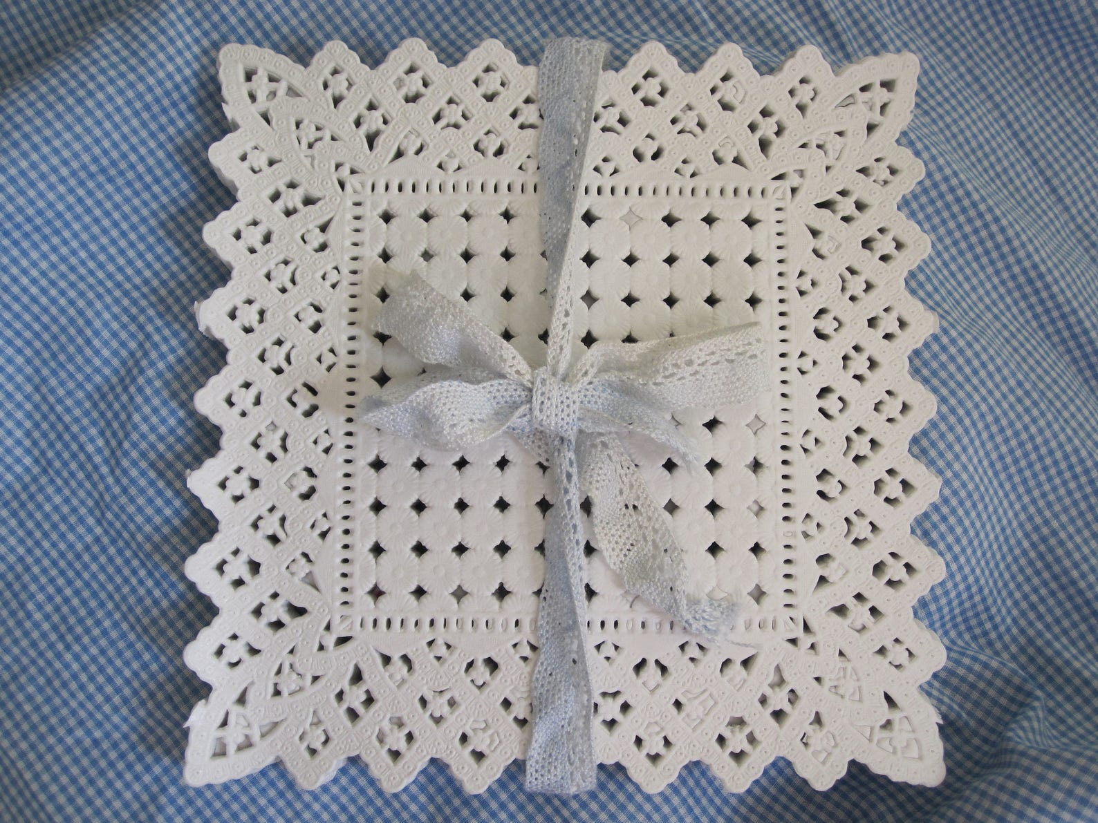20 Pcs 8 Inch White Square LACE Paper Doily Weddings - Etsy