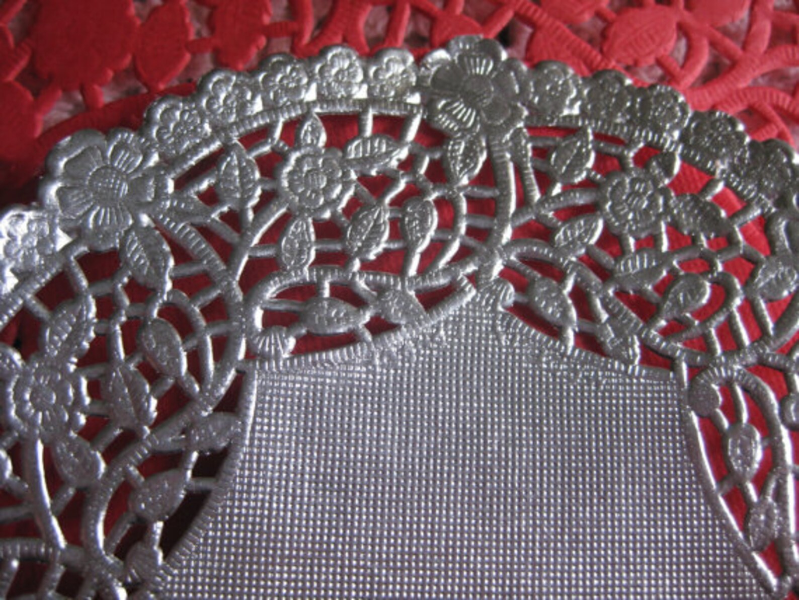 25 Pcs 8" Inch Round Silver Foil PAPER LACE Doilies Craft Cards FLORAL ...